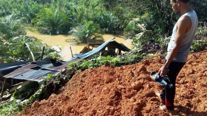 Banjir dan Longsor Landa Tobadak Mamuju Tengah - Tribun-timur.com