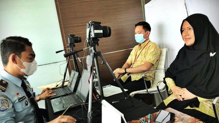 FOTO: Eazy Paspor Hadir di Wisma Kalla - Tribun-timur.com