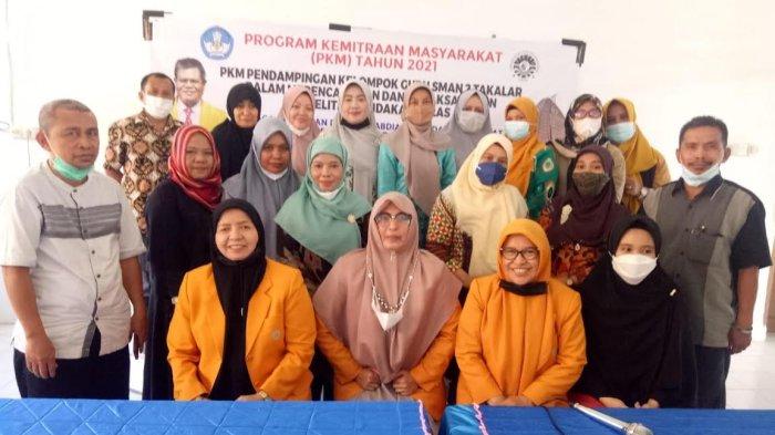 Dosen Kimia FMIPA UNM Pendampingan Penyusunan RPP dan LKPD di Takalar ...