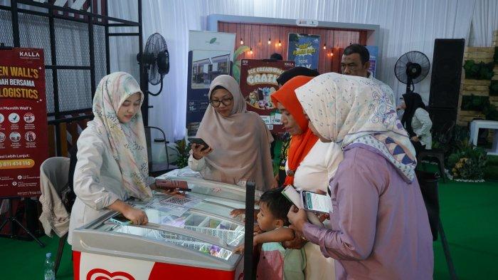Banyak Aktivitas Menarik di Booth Kalla F8 Makassar, Main Mini Golf hingga Es Krim Gratis ...