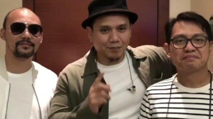 Artis Band Padi Reborn Ajak Warga Makassar Taat Bayar Pajak di Samsat ...