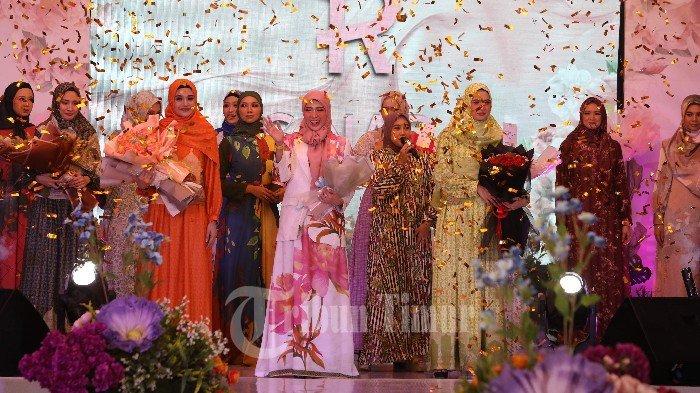 Fashion Show Ramadan, Sinar by Hj. Inar Meluncurkan 24 Model Busana ...