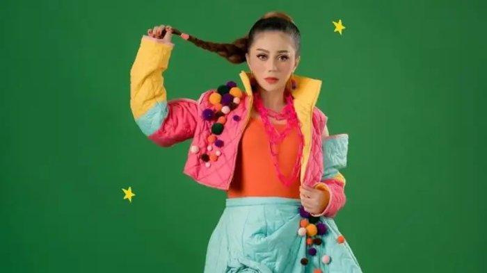 Sosok Fenny Frans dari Penjual Pakaian Bertransformasi Jadi Bos ...