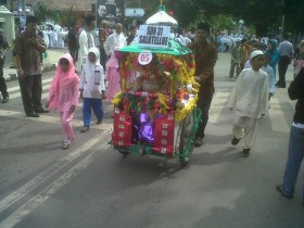 Ratusan Warga Palopo Ikuti Festival Bunga Male - Tribun-timur.com