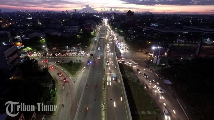 Foto Drone: Begini Keindahan Jembatan Fly Over di Malam Hari - Tribun ...