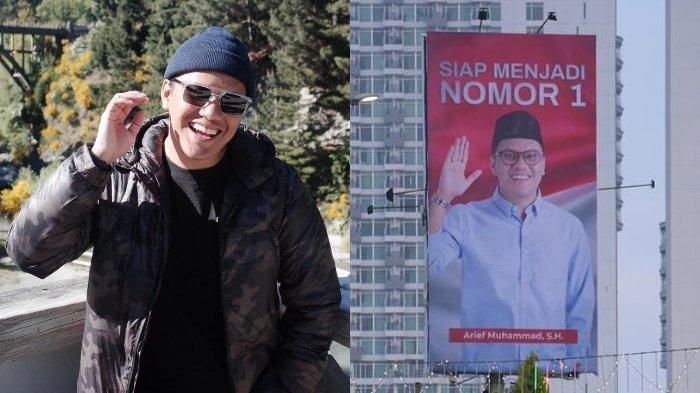 Mengenal Arief Muhammad, YouTuber yang Viral Gegara Fotonya Terpajang ...