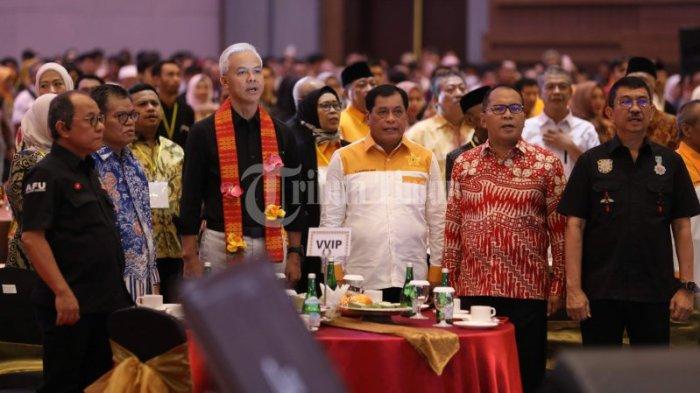 Diskusi Capres 2024 di Makassar, Ganjar Pranowo Sampaikan Visi Demokrasi dan Ekonomi - Tribun ...