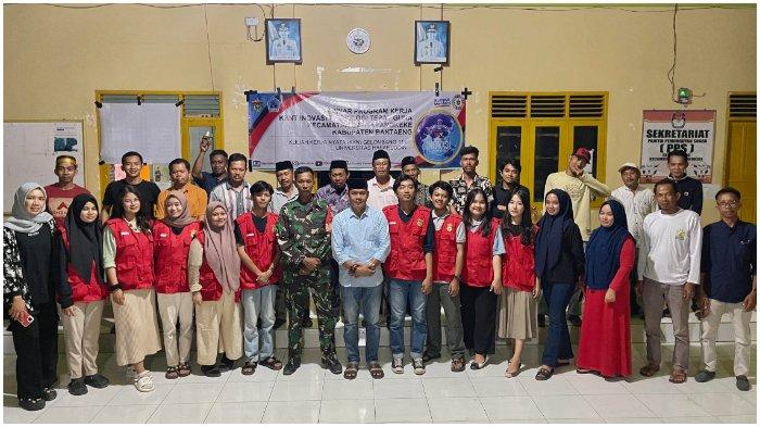 Mahasiswa KKNT Unhas Paparkan Program Kerja di Desa Kaloling Bantaeng, Termasuk Alat Penabur ...