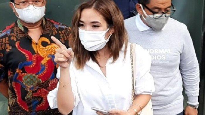 Gisel Bakal Dipenjara? Ahli Tarot Ramal Nasib Ibunda Gempi Setelah Tersangka Video Syur Bareng ...