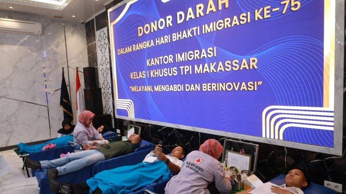 Sambut Hari Bhakti Imigrasi ke-75, Imigrasi Makassar Gelar Serangkaian Kegiatan Sosial - Tribun ...