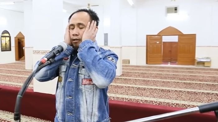 Lengkap! Lafaz Bacaan Azan dan Iqomah Plus Tulisan Arab Latin dan ...