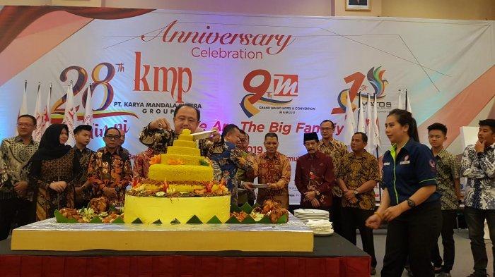 Ultah ke-28, PT KMP Group Resmikan Nama Baru d'Maleo Hotel Mamuju - Tribun-timur.com