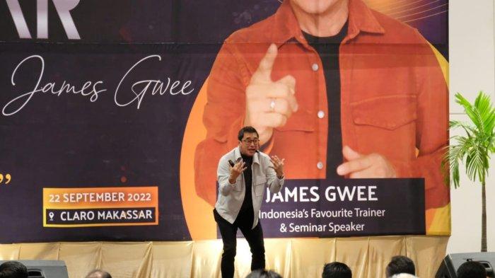 600 Peserta Ikut Seminar Bisnis James Gwee di Claro Makassar - Tribun ...