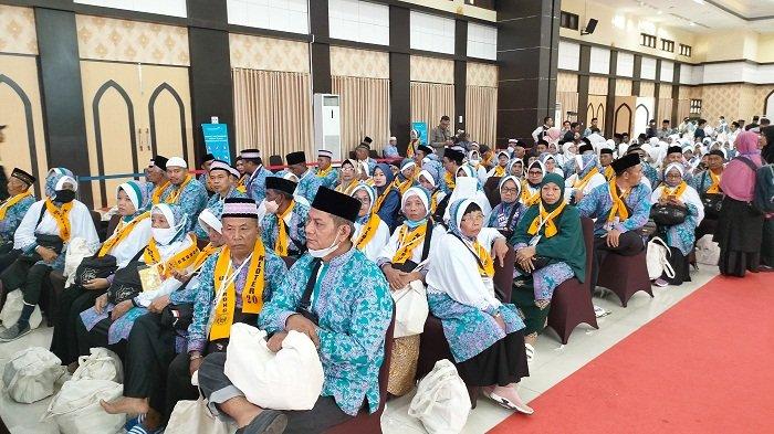 Kloter 20 Tiba di Asrama Haji Sudiang, Didominasi Jemaah Asal Papua ...