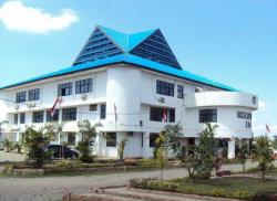 Ismail Tolla Sambut 933 Mahasiswa Baru FIP UNM - Tribun-timur.com