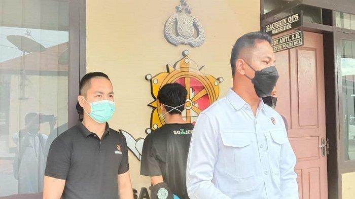 Inilah Foto Pelaku Penikaman yang Viral di Konawe,Duduk Santai Minum ... Inilah Foto Pelaku Penikaman yang Viral di Konawe,Duduk Santai Minum ...