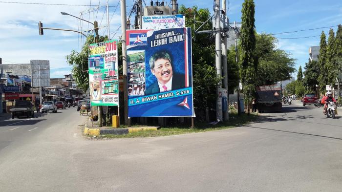 Baliho Andi Irwan Hamid Mulai Hiasi Kota Pinrang - Tribun-timur.com