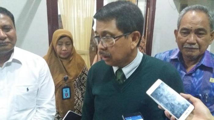 Karir Aidir Amin Daud, Kini Resmi Jabat Gelar Professor IImu Hukum ...