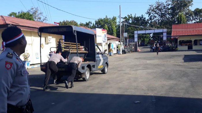 Semarakkan 17 Agustus, Polres Bone Gelar Lomba Dorong Mobil Patroli ...