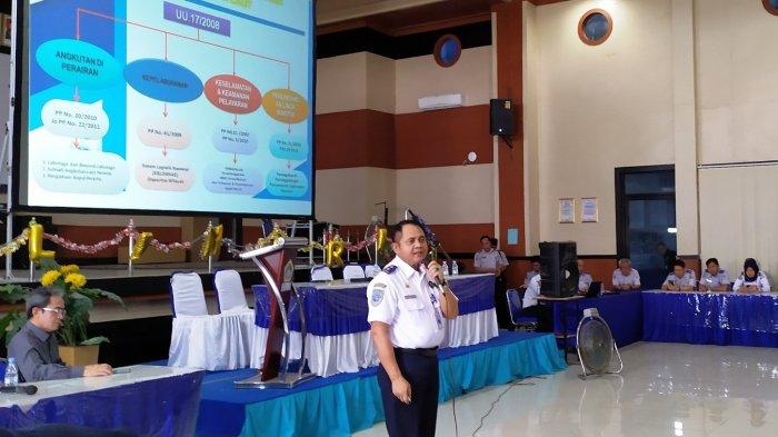 Ketua Harian DPKP Capt Rudiana Bawakan Kuliah Umum di Polimarim Menyoal ...