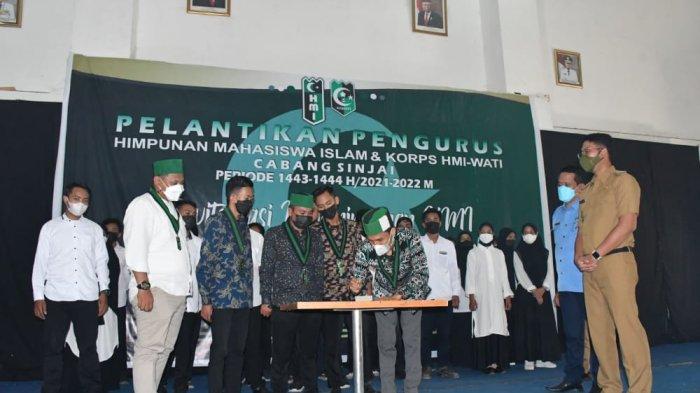 Kamrussamad Hadiri Pelantikan Pengurus HMI dan Korps HMI WATI Cabang Sinjai Periode 2021-2022 ...