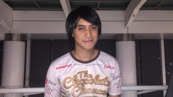 TRIBUNWIKI: Kevin Aprilio Segera Lepas Lajang, Ini Profil dan ...