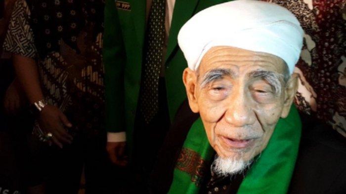 TRIBUNWIKI: Meninggal Saat Ibadah Haji, Ini Profil KH Maimoen Zubair ...