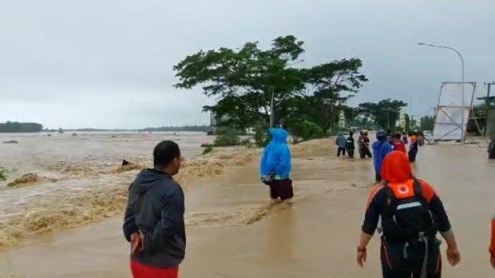 BREAKING NEWS: Luwu Sulsel Dilanda Banjir - Tribun-timur.com