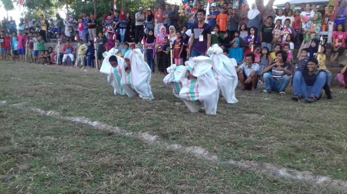 Lari Karung Sudah Biasa, Warga Pangkep Bikin Lomba Lari Pocong - Tribun ...