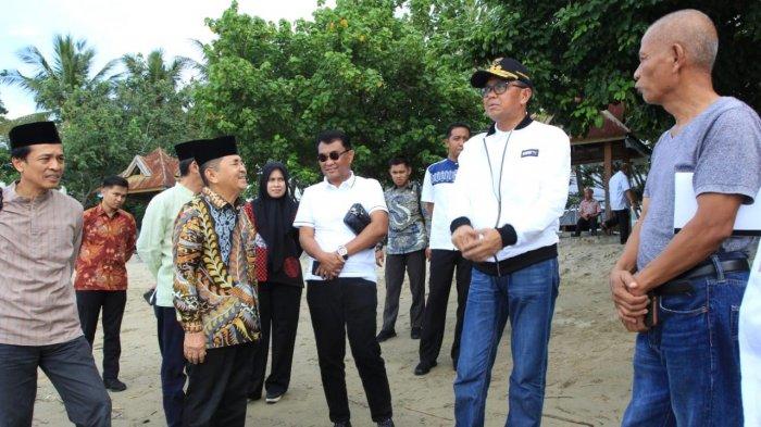 Nurdin Abdullah Tinjau Pantai Labombo Palopo, Ini Janjinya - Tribun ...