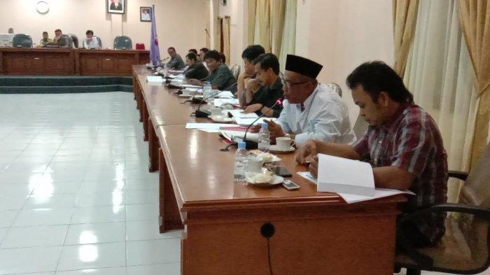 DPRD Enrekang Usul Pangkas Anggaran 'Jalan-jalan' Pejabat - Tribun ... DPRD Enrekang Usul Pangkas Anggaran 'Jalan-jalan' Pejabat - Tribun ...
