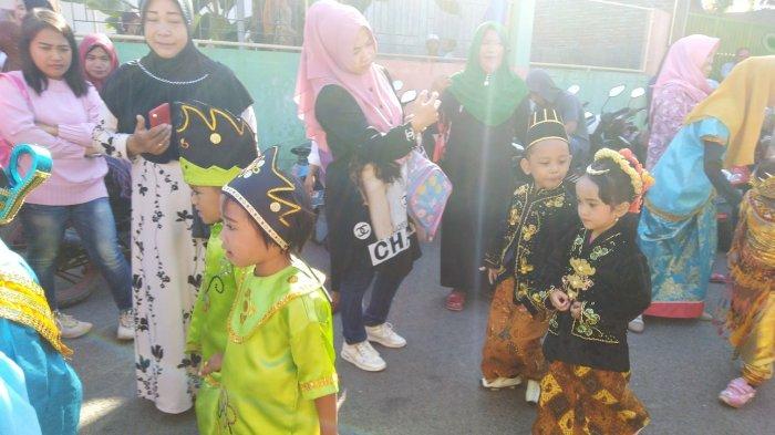 Lucunya Lomba Pawai TK Segugus 6 Kecamatan Manggala - Tribun-timur.com