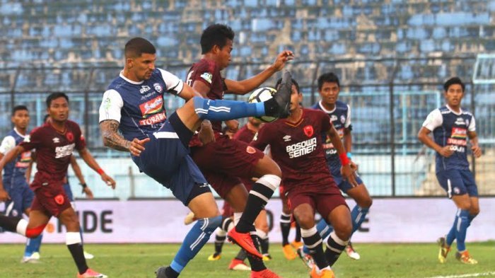 Skor 1-0, Gol Cantik M Rahmat Buat PSM Makassar Unggul Sementara atas ...