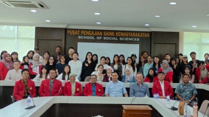 Mahasiswa Magister Administrasi Publik Unhas Presentasi Riset di ...