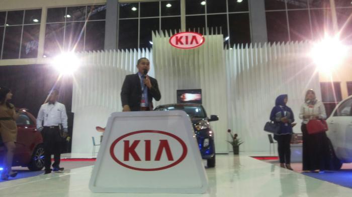 Kalla Kia Usung Konsep Simple Frozen Wave di POMA 2015 - Tribun-timur.com