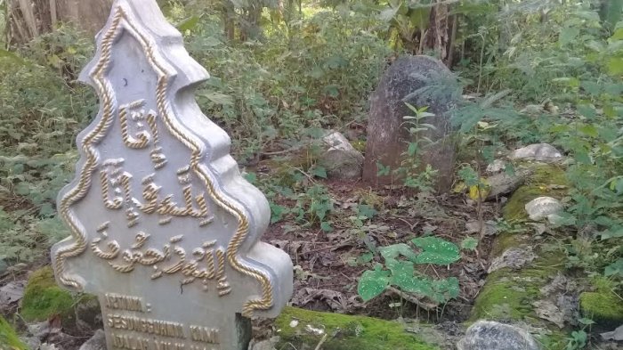 Ini Makam Keluarga Almarhum Pendiri Grup Musik Religi 'Debu' di Pangkep - Tribun-timur.com