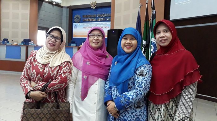 VIDEO: Mantan Wakil Rektor Unismuh Raih Gelar Doktor di UNM - Tribun ... VIDEO: Mantan Wakil Rektor Unismuh Raih Gelar Doktor di UNM - Tribun ...