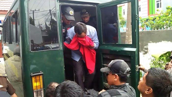 Berkas Perkara 4 Eks Pimpinan DPRD Sulbar Rampung, Pekan Depan Dilimpahkan ke Pengadilan Tipikor ...