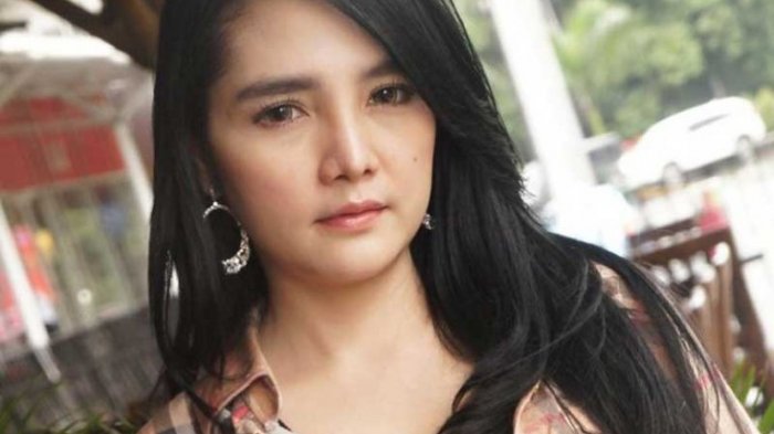 Liat Foto Cantiknya Shinta Bebi, Artis Yang Nyaris Batal Nikah Gegara ...