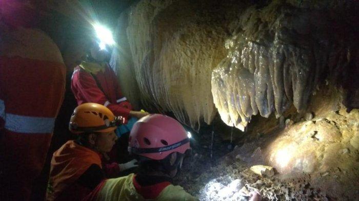 Mapala UMI dan Unsulbar Kunjungi Goa Leang Paniki, Ini Disurvey ...