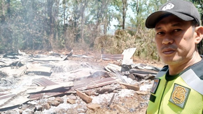 Ditinggal Pemilik, Rumah Panggung di Pedalaman Tompobulu Ludes Terbakar ...