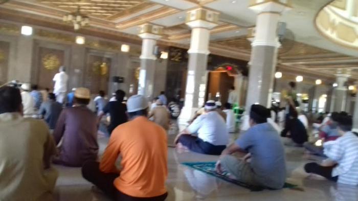 Begini Suasana Jamaah Masjid Agung Soppeng di Hari Ketiga Ramadan ...