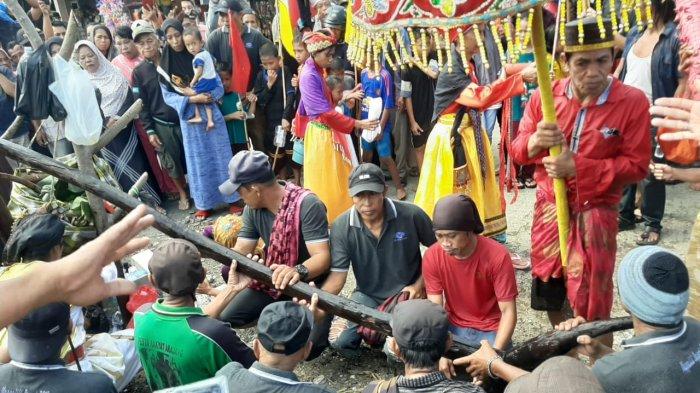 Ritual 'Mappalili' di Segeri Pangkep Dipimpin Puang Matoa Bissu Nani ...
