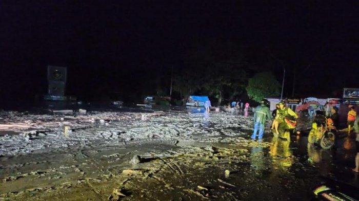 BREAKING NEWS: Banjir Bandang Luwu Utara, Jalan Trans Sulawesi Putus - Tribun-timur.com