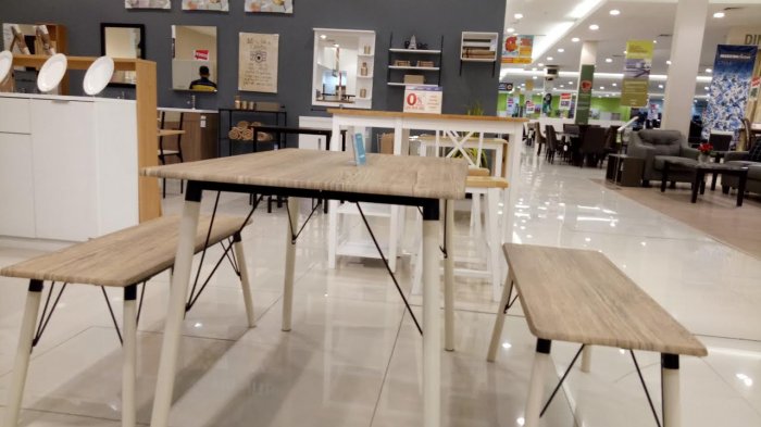 Meja Makan ala Cafe Laris Maris di Informa, Ini Harganya - Tribun-timur.com