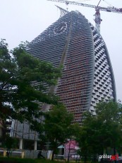 Belum diresmikan, Fasilitas Gedung Phinisi UNM Rusak - Tribun-timur.com