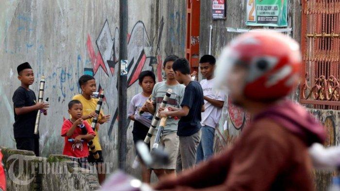 Jelang Tahun Baru, Meriam Kaleng Jadi Populer - Tribun-timur.com