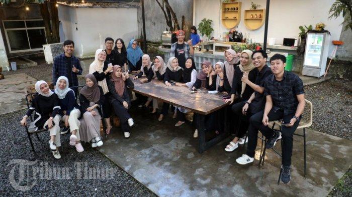 Tingkatkan Keakraban, Mahasiswa Mikom Unhas Gelar Buka Puasa Bersama ...