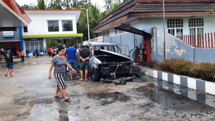 Setelah Isi Bensin, Mobil Kijang Terbakar di SPBU Bua Toraja Utara - Tribun-timur.com