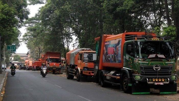 Pemkot Makassar Bakal Beli 5 Unit Mobil Sampah Jenis Compactor Tahun ...